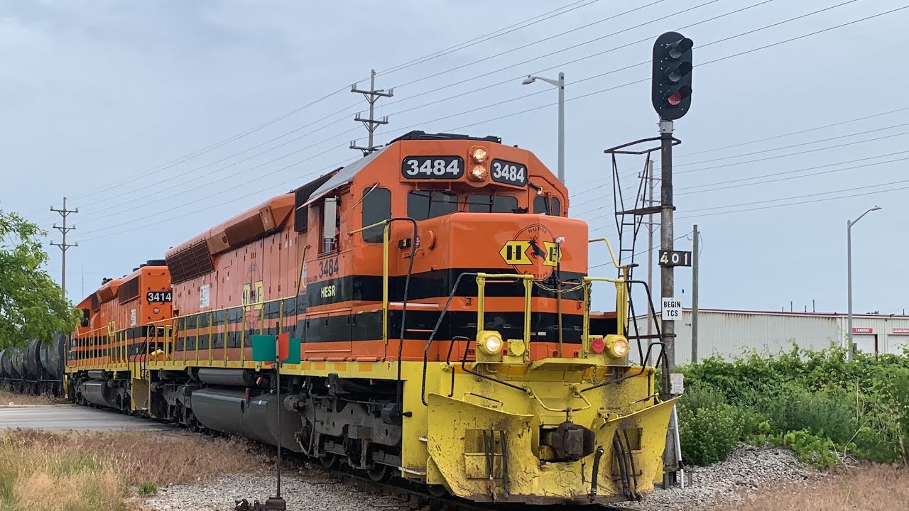 Huron Eastern 3484 & 3414 w 702 southbound Genesee Yard Saginaw Mi - YouTube