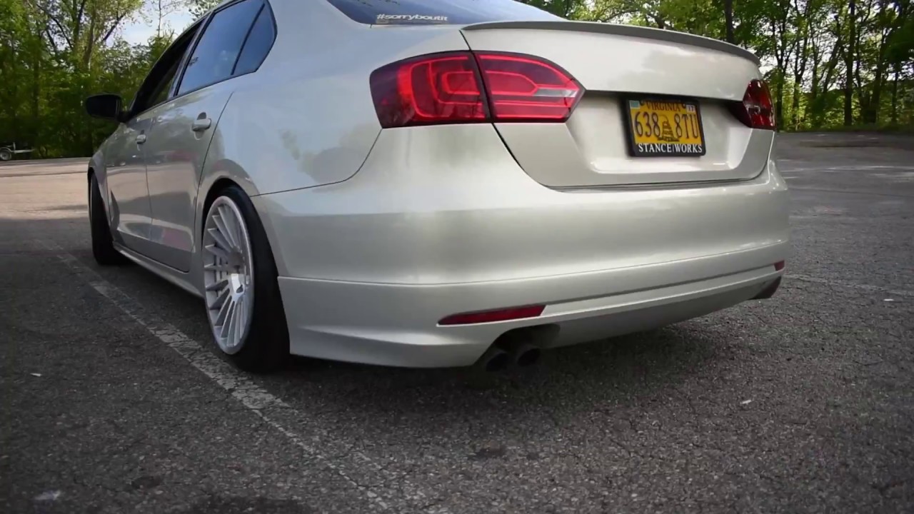 Comptons Daily Driven Bagged Jetta - YouTube