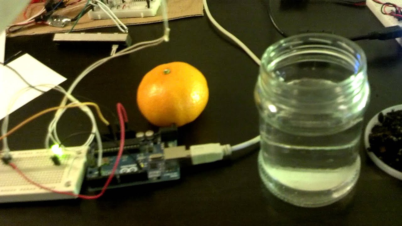 Basic "Wetness" Sensor - YouTube