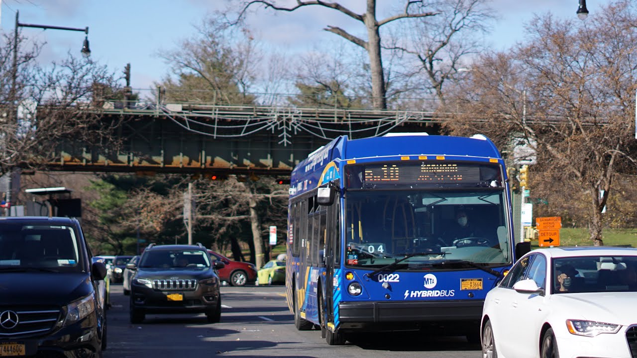 MTA NYC Bus: 2020 Nova LFS HEV #0022 on the Bx10 at E Gun Hill Rd ...