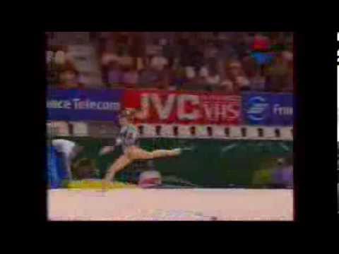 Emilie VOLLE sol - 1995 Championnats de France AA - YouTube