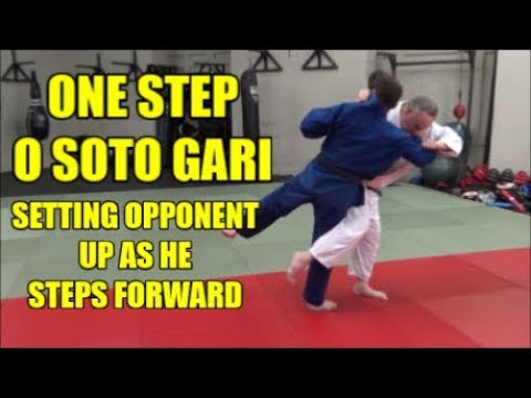 ONE STEP O SOTO GARI Setting Opponent Up As He Steps Forward - YouTube
