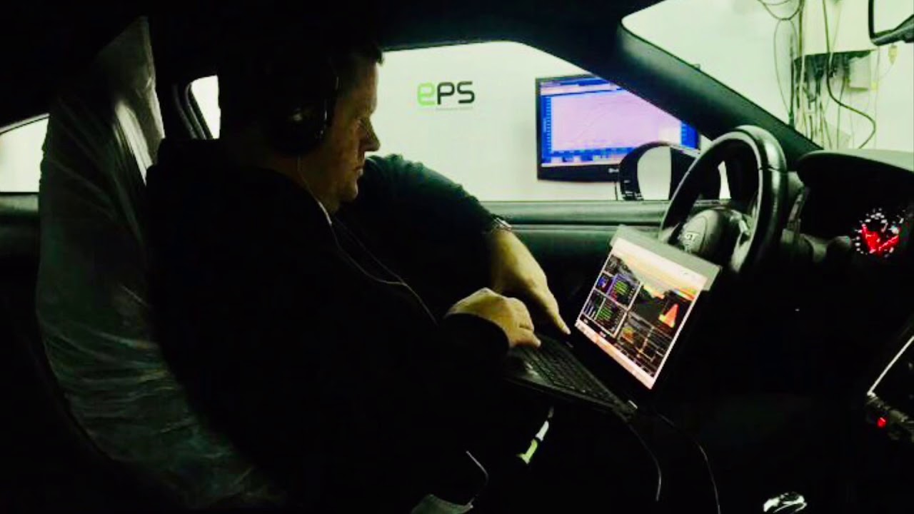 Nissan GTR R35 MoTeC Mapping 1000hp EPSmotorsport - YouTube