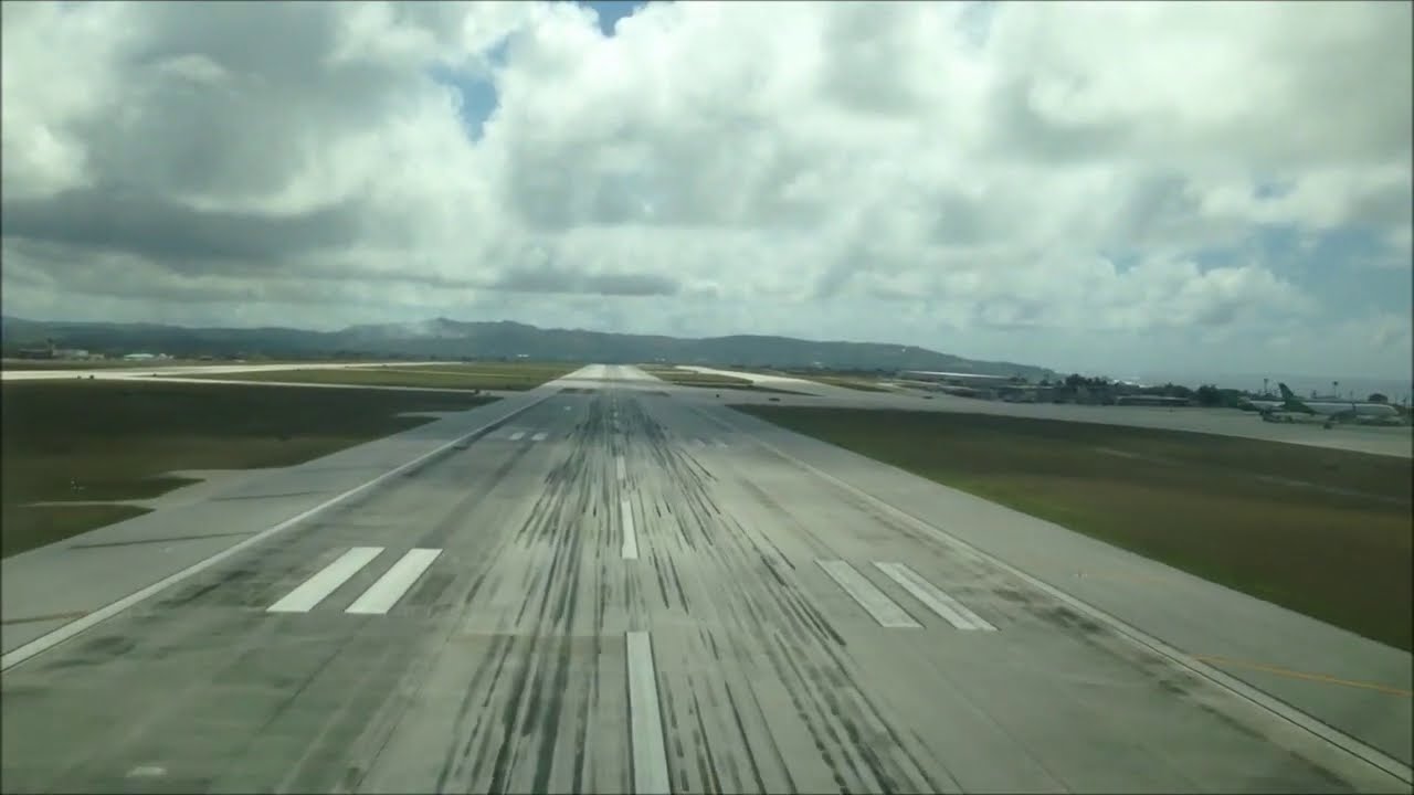 Flight video Approach and Landing at Guam (Pilot's view from cockpit) 괌 ...