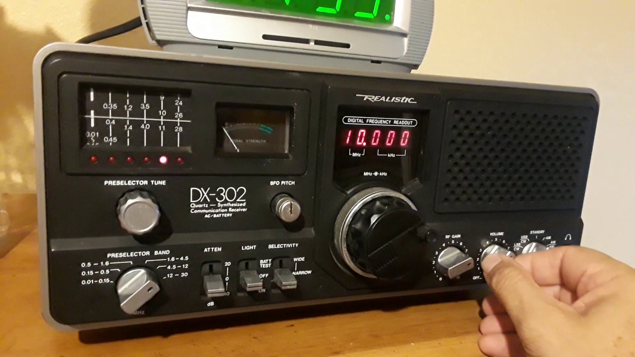 WWV in frequency of 10 MHZ listening in Florida. - YouTube