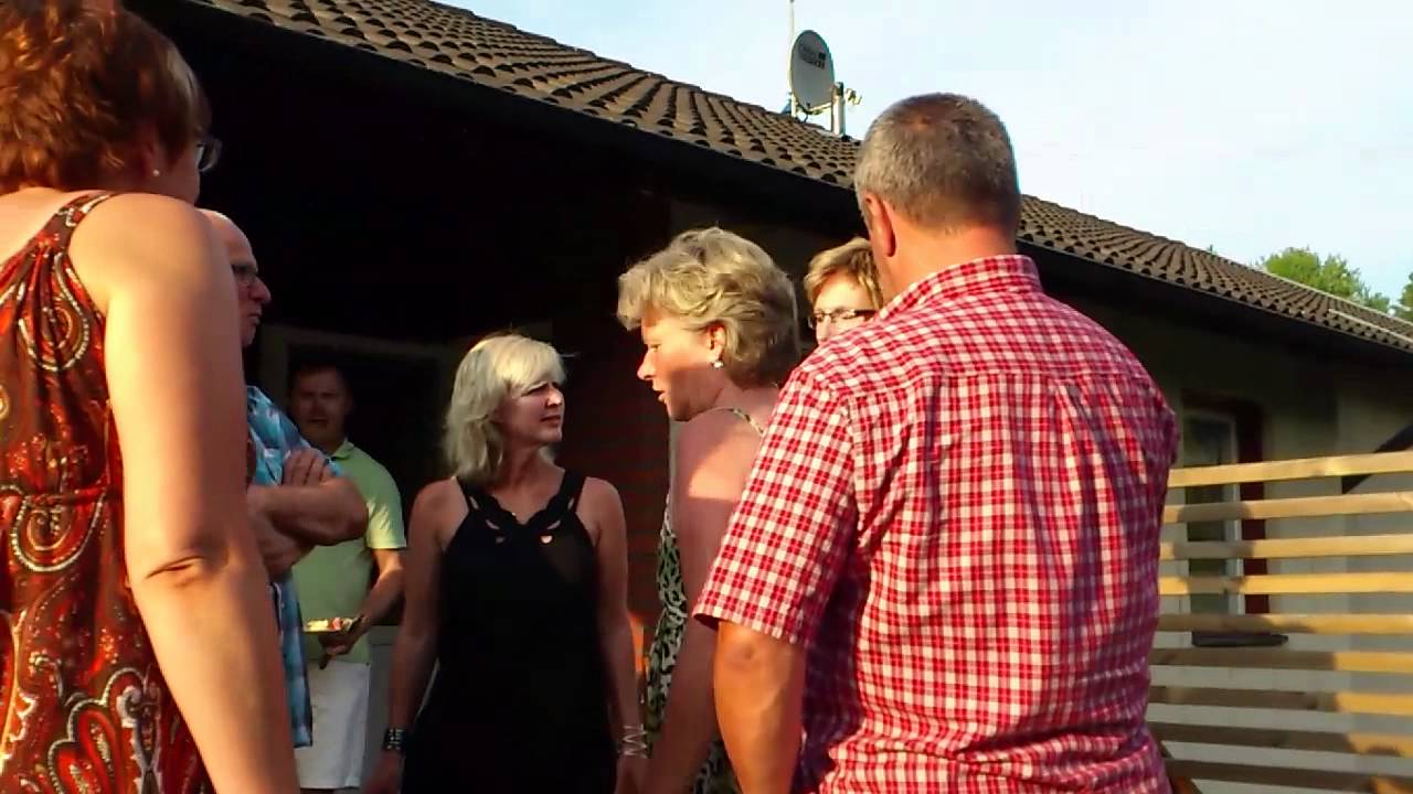 Annika 50, inför ballongdansen - YouTube