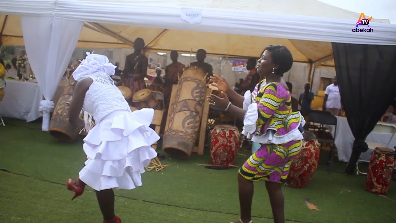 Beautiful Kete Dance Displayed At Naase Nkwantah Otuba II 5th ...