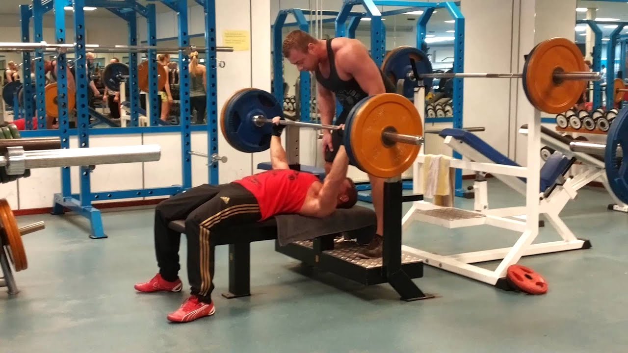 130 kg benchpress @ 75 kg bodyweight - YouTube