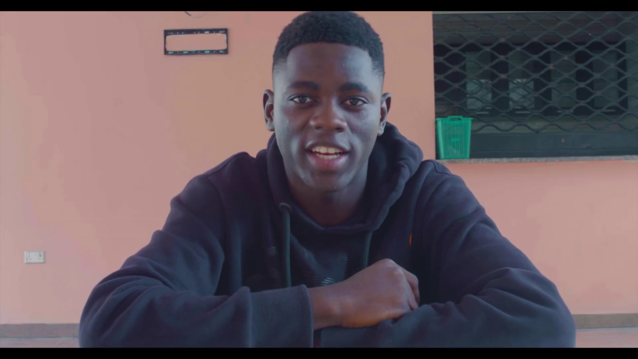 Emaxee - It's Not My Fault (Me vs Government) - YouTube