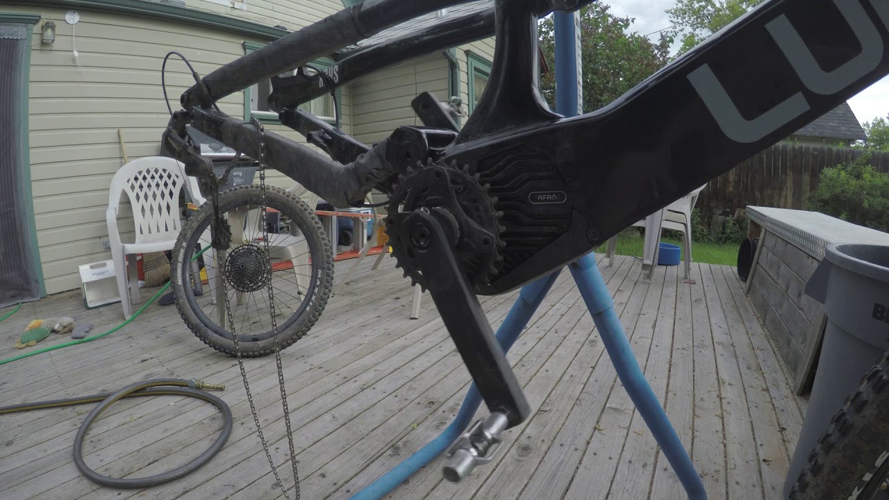 Luna X-1 BAFANG M600 with Silent Treatment on a stand - YouTube