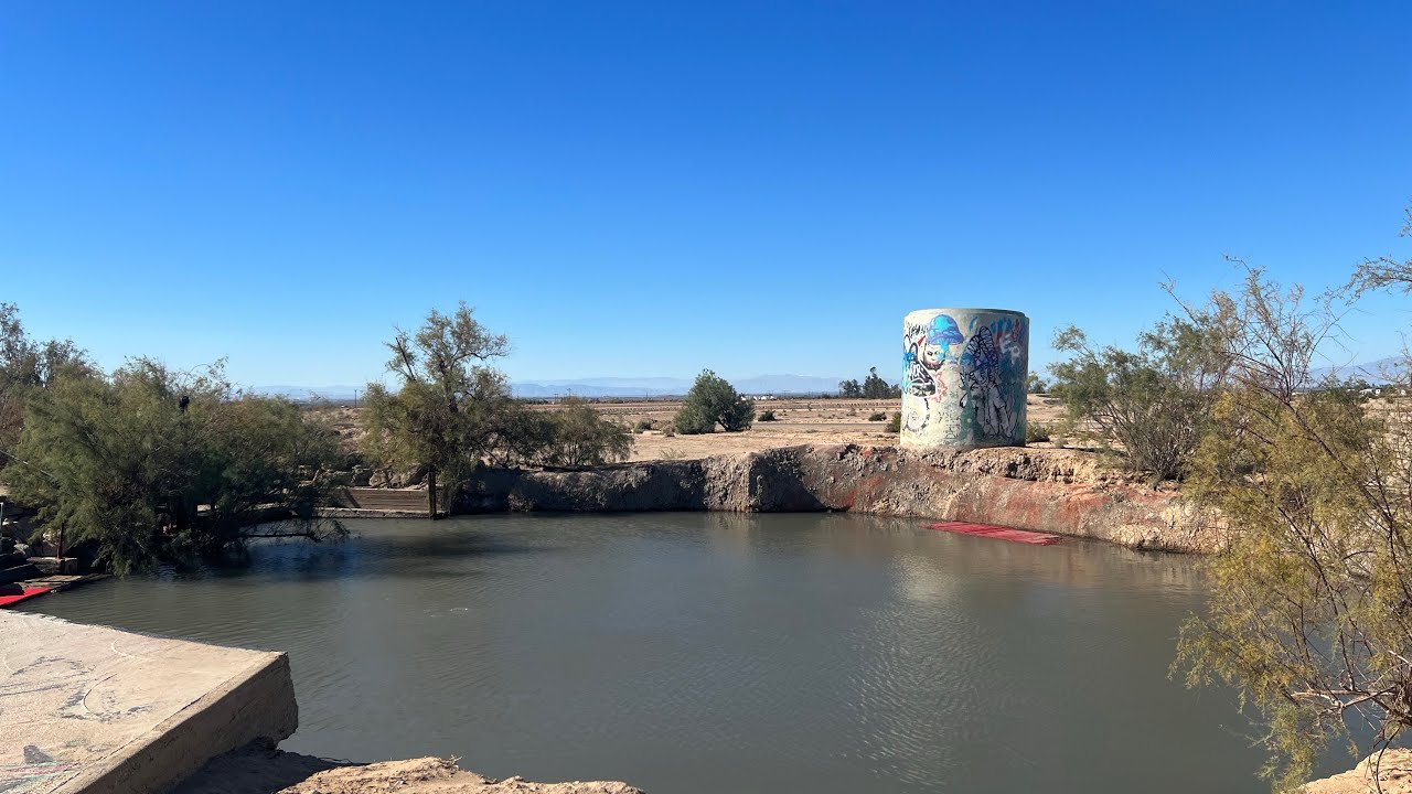 Largest Natural Hot Spring located in Slab City, CA ...