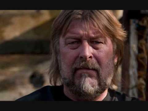 Tribute to Captain Phil Harris, Cornelia Marie - Out of my hands - YouTube