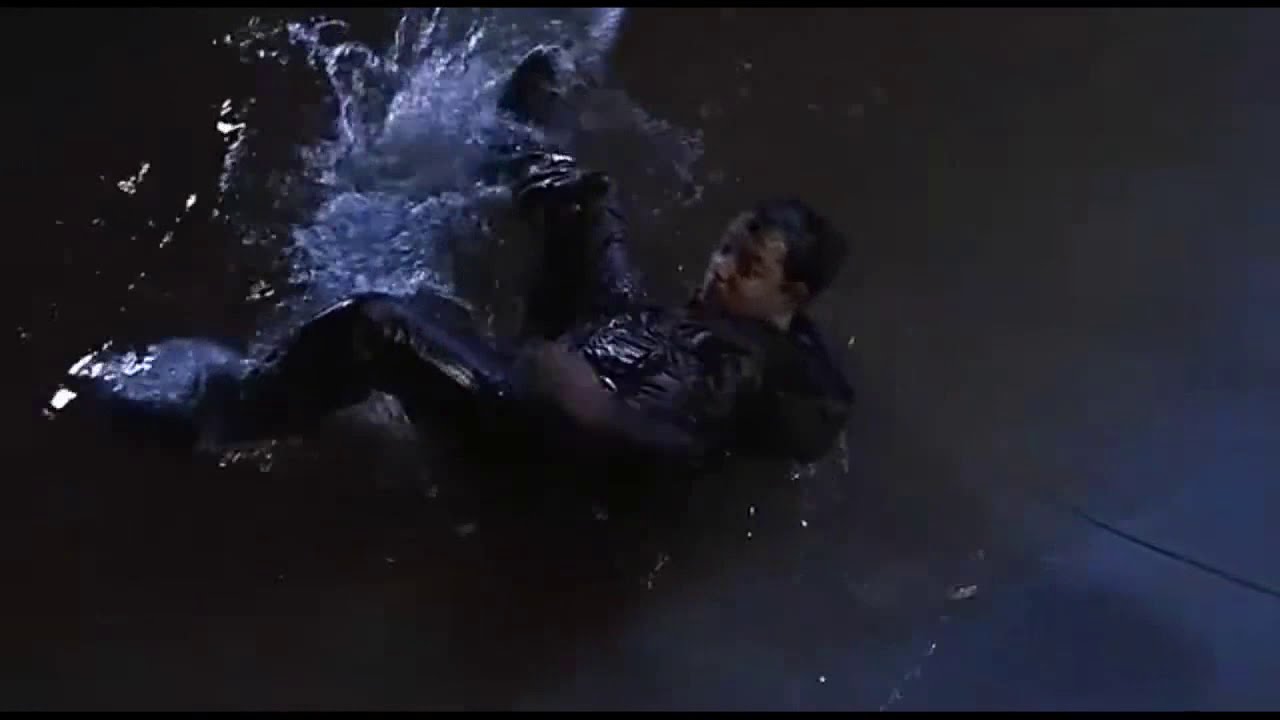 The Cable Guy danger music - YouTube