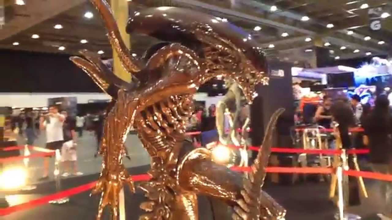 Alien Statue from the Sci-Fi Movie Series - AsiaPop Comic Con PH - YouTube