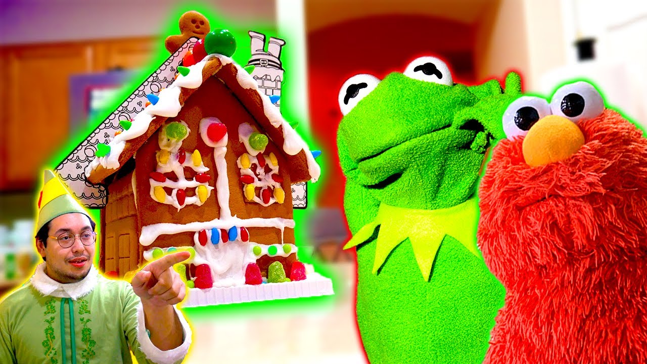Elmo and Kermit The Frog have a GINGERBREAD HOUSE CONTEST! - YouTube