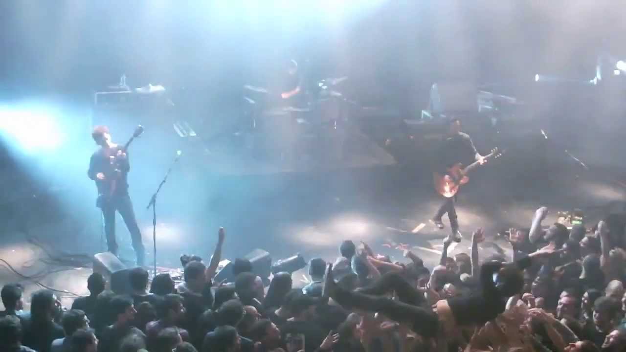 Black Rebel Motorcycle Club - Spread Your Love (live @ Acro club ...