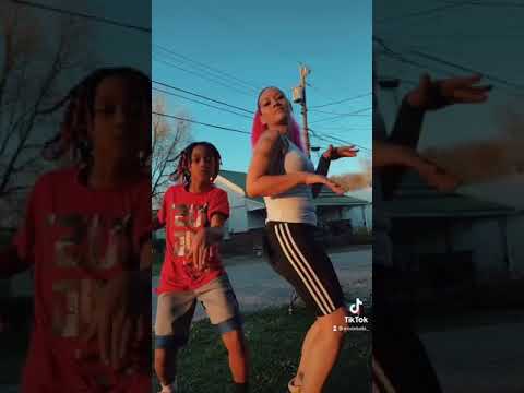 Mom and son beatbox - YouTube