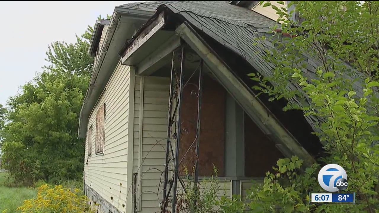 Detroit's demolition program: Contractors wait for work while vacant ...