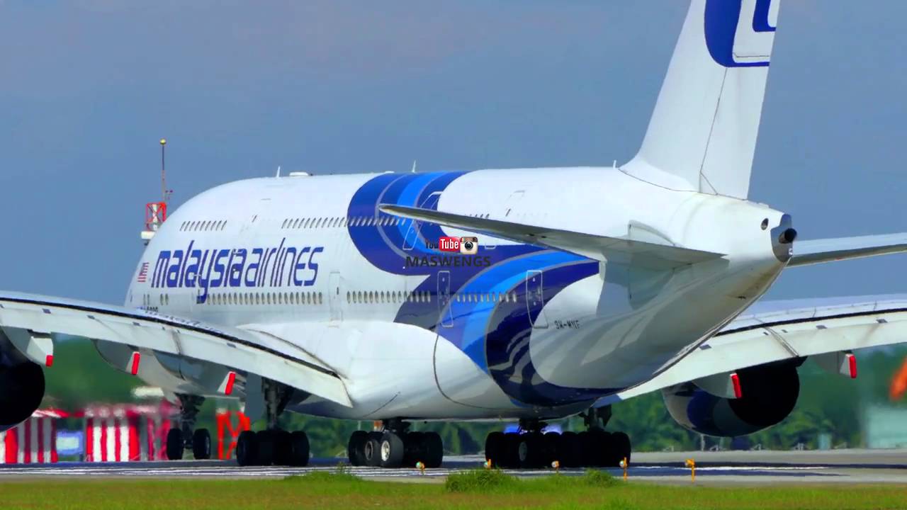 MALAYSIA AIRLINES (MAS) AIRBUS A380 TAKEOFF KLIA AIRPORT - YouTube