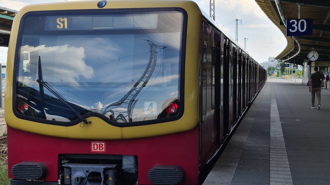 s bahn,u bahn, Deutsche Bahn von Hauptbahnhof zum Alexander Platz ...