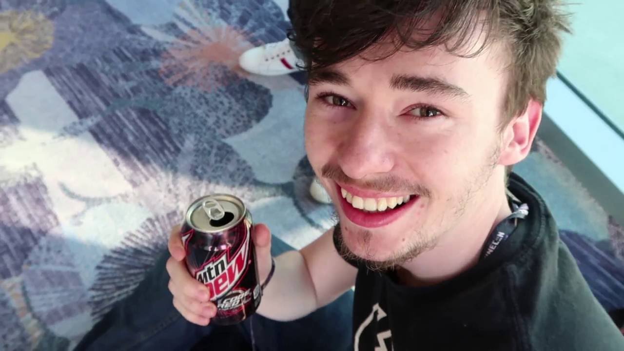 MLG SIGNING DAY - YouTube