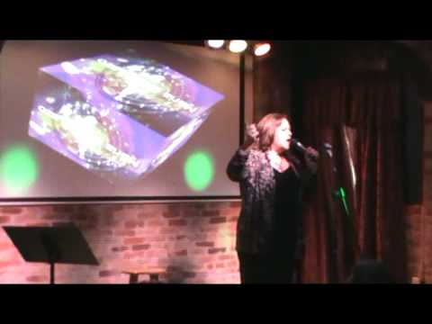 Doña Maria Elena Lazo ....Boleros en Vivo ..Miami 2012 ..........Salsa ...