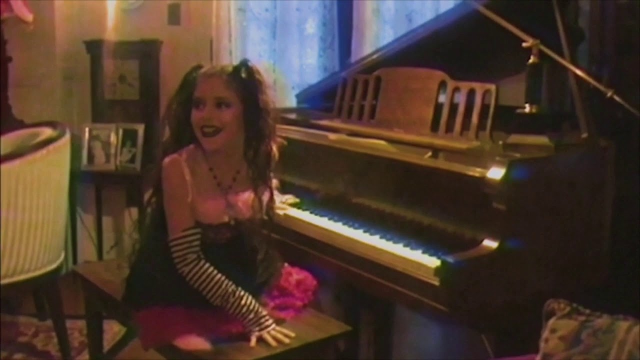 Alex Knows It All - Home Movie - Little Mrs. Cupid - 1996 - YouTube