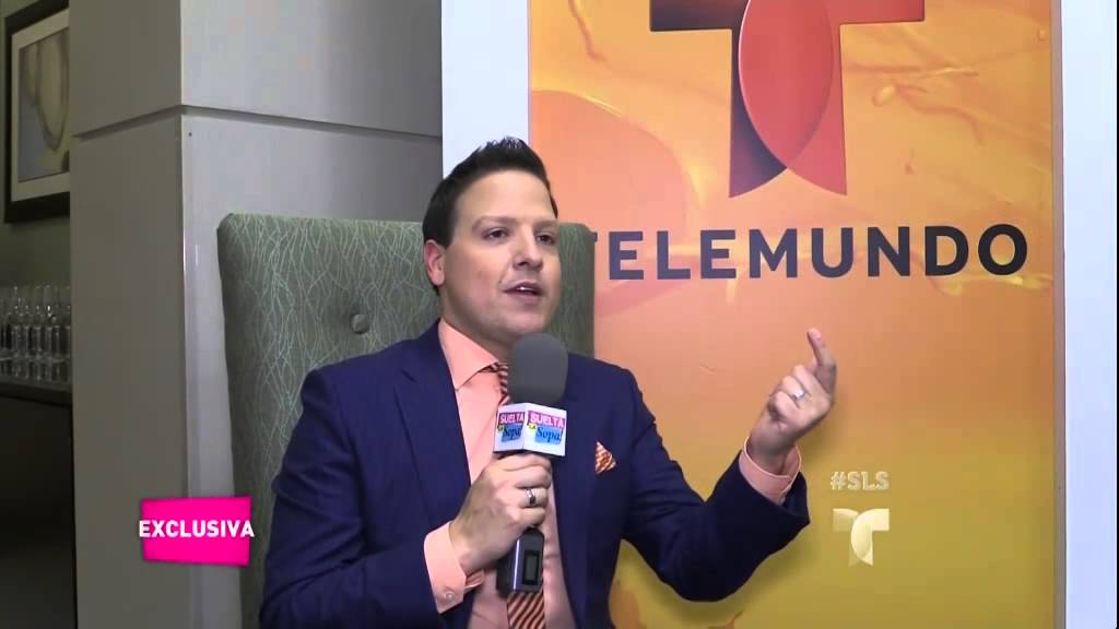 El Venezolano Raúl González llega a Telemundo - YouTube