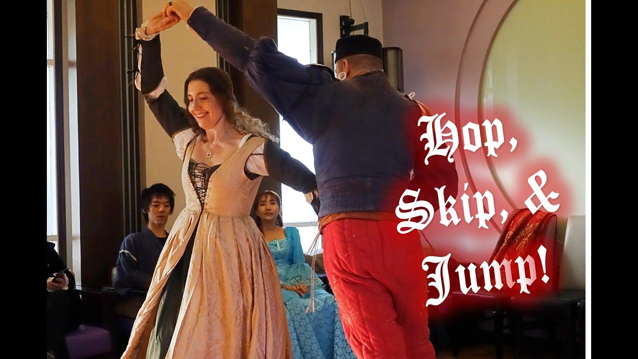 Medieval Folk Dance - Saltarello! - YouTube