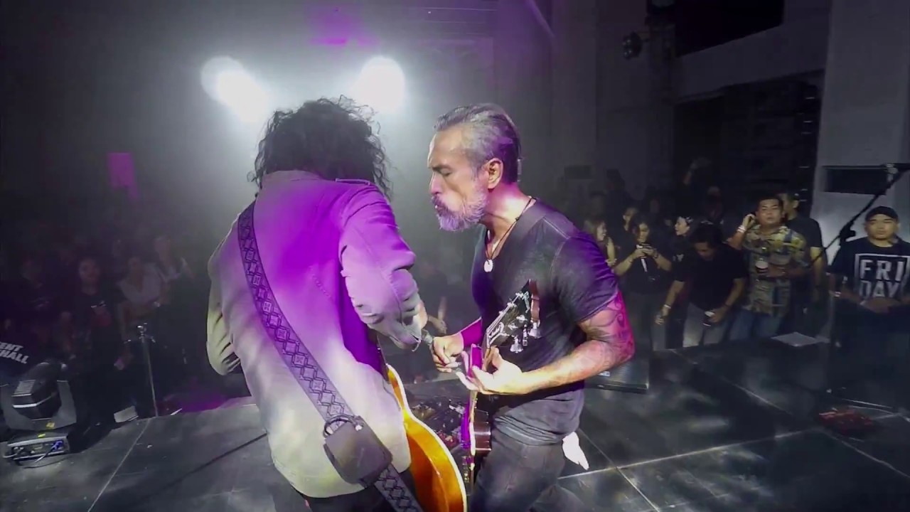 HOW TO SHOOT A GIG using an Action Cam and Gimbal - YouTube