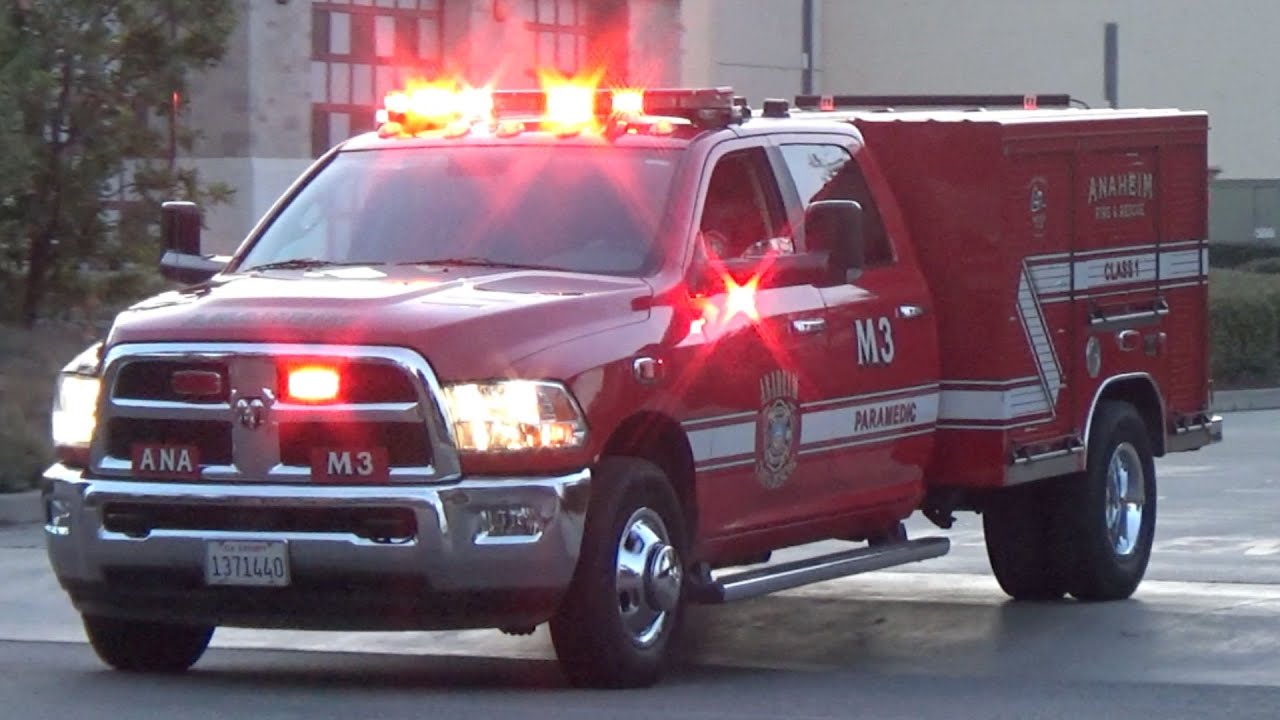 Anaheim Fire and Rescue Medic 3 responding - YouTube
