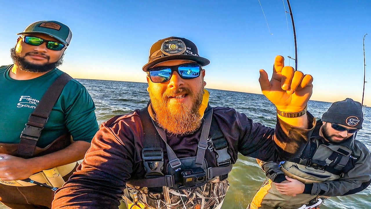 WADE FISHING AT NIGHT IN ALLIGATOR AND SHARK INFESTED WATERS!! - YouTube