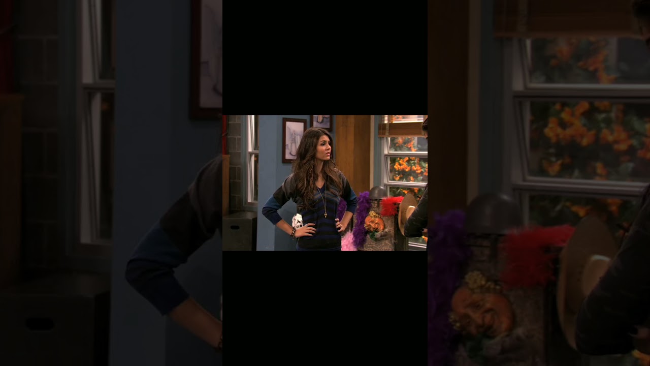 Victorious funny moment Jade giving hug to Tori Vega - YouTube