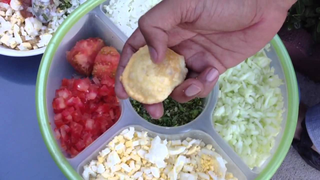 How to Eat Fuchka - Bangla Video for Bangladeshi - YouTube