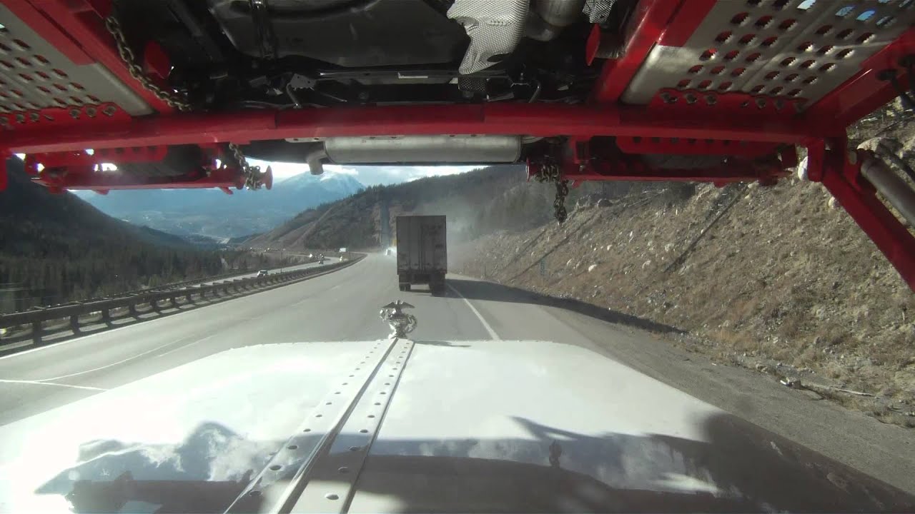 Semi brakes on fire - YouTube