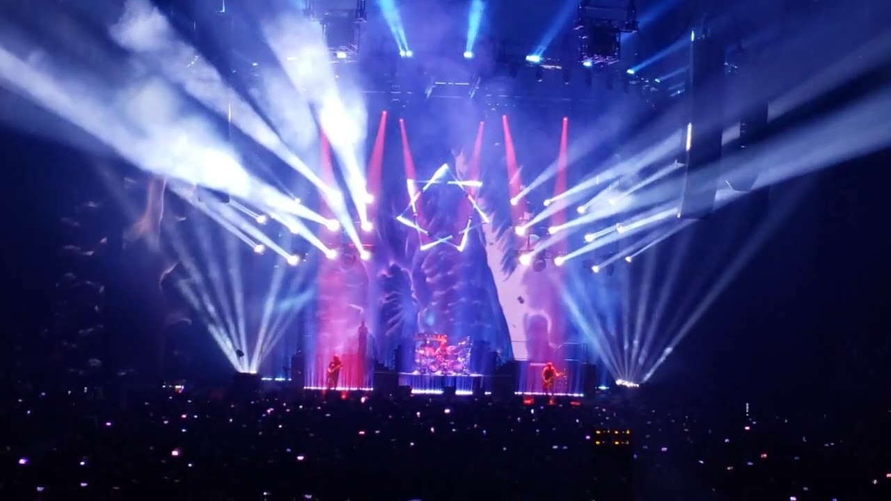 Tool - Invincible (Live) - YouTube
