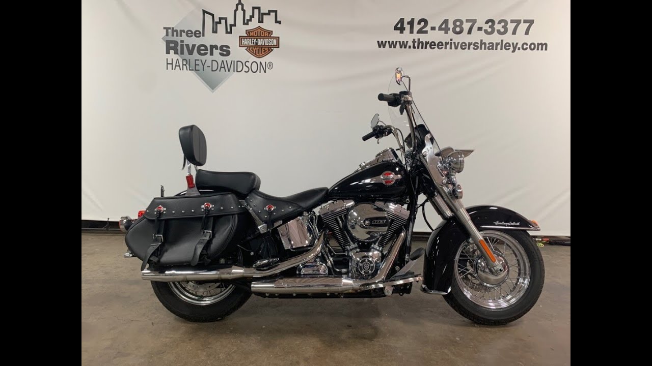 2016 Harley-Davidson Heritage Softail Classic Vivid Black - YouTube