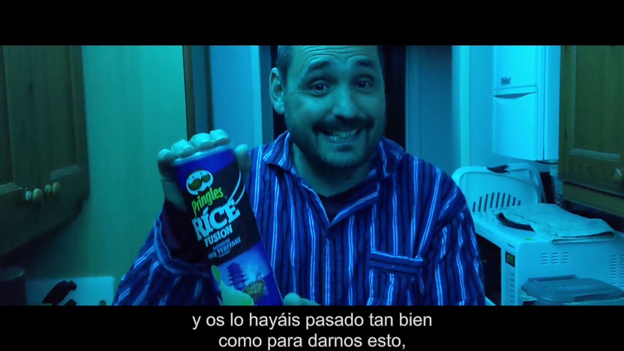 Karl Holt, director de "Benny Loves You" - YouTube