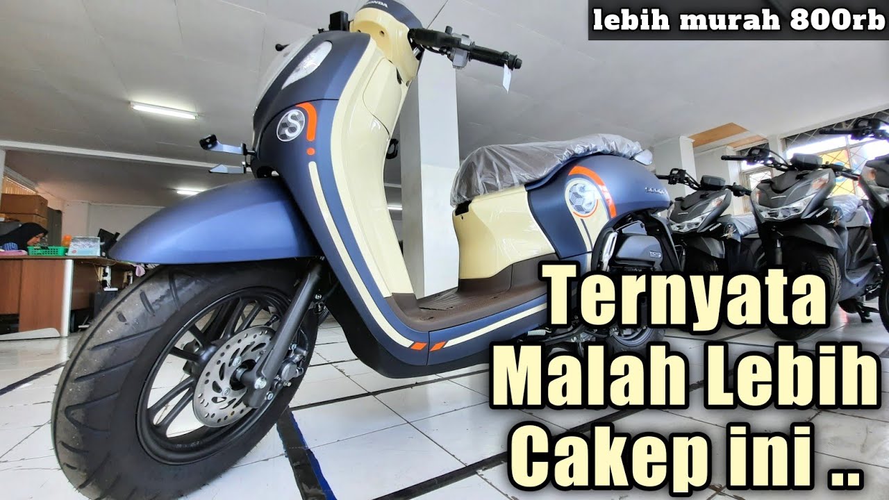 SCOOPY 2021 FASHION BLUE - YouTube