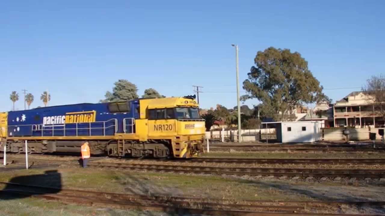 Junee Trains NR120 & NR60 with 6MW2 - YouTube