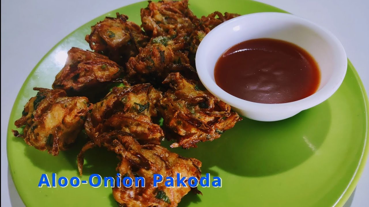 Aloo Onion Pakoda | Potato Onion Pakoda Recipe | Aloo Onion Bhajiya ...