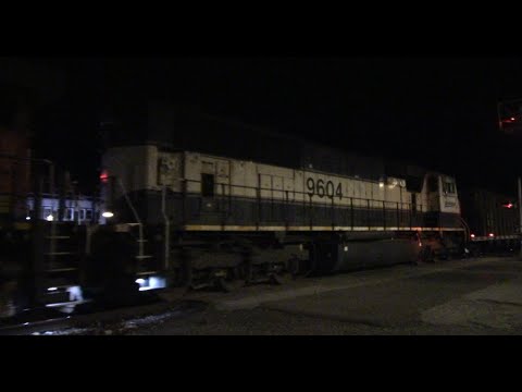 12/18/23 - Former BN Grinstein MAC trailing on BNSF E-CLSATM - YouTube