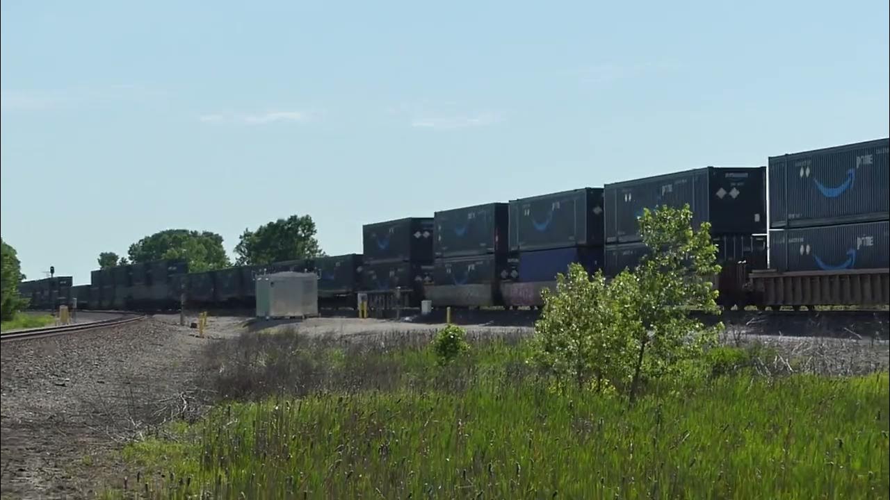 BNSF stack west GE 7431 lead 🐘🐘🐘 - YouTube