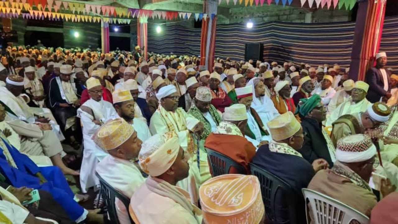BAHANI ITSANDRA : Célébration de Maulid An-abawiy Sharif 18 ربيع الأول ...