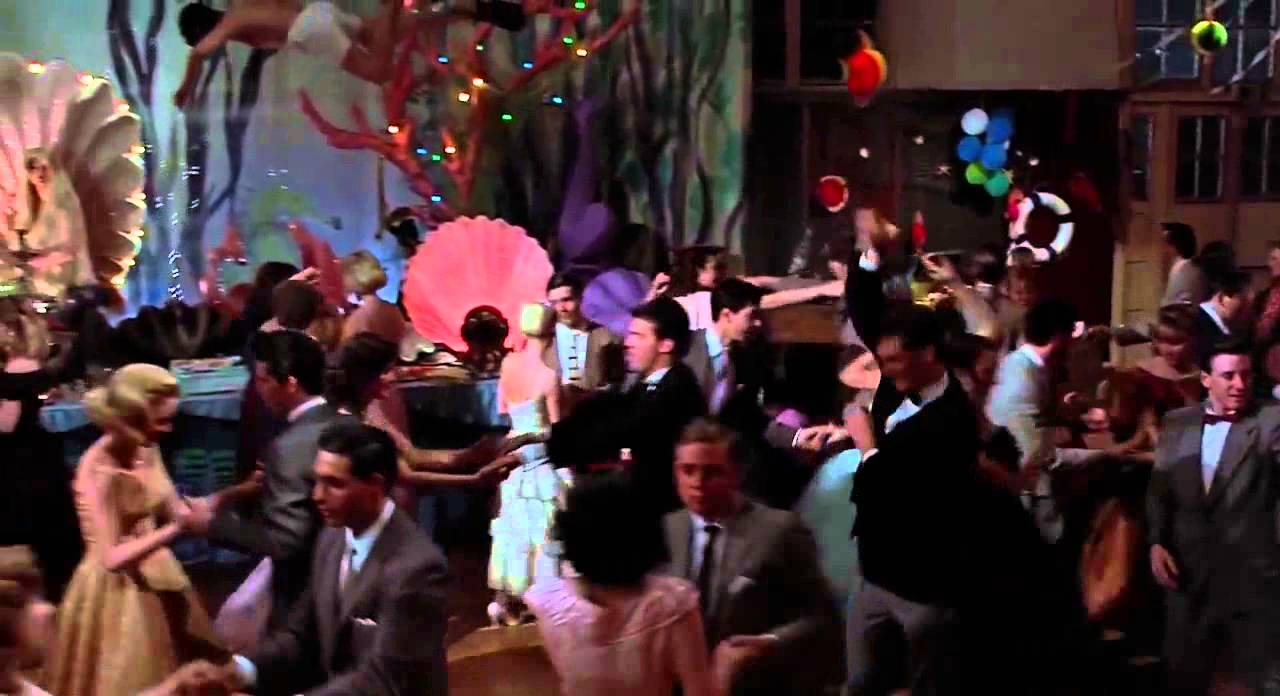 George Mcfly dancing - YouTube