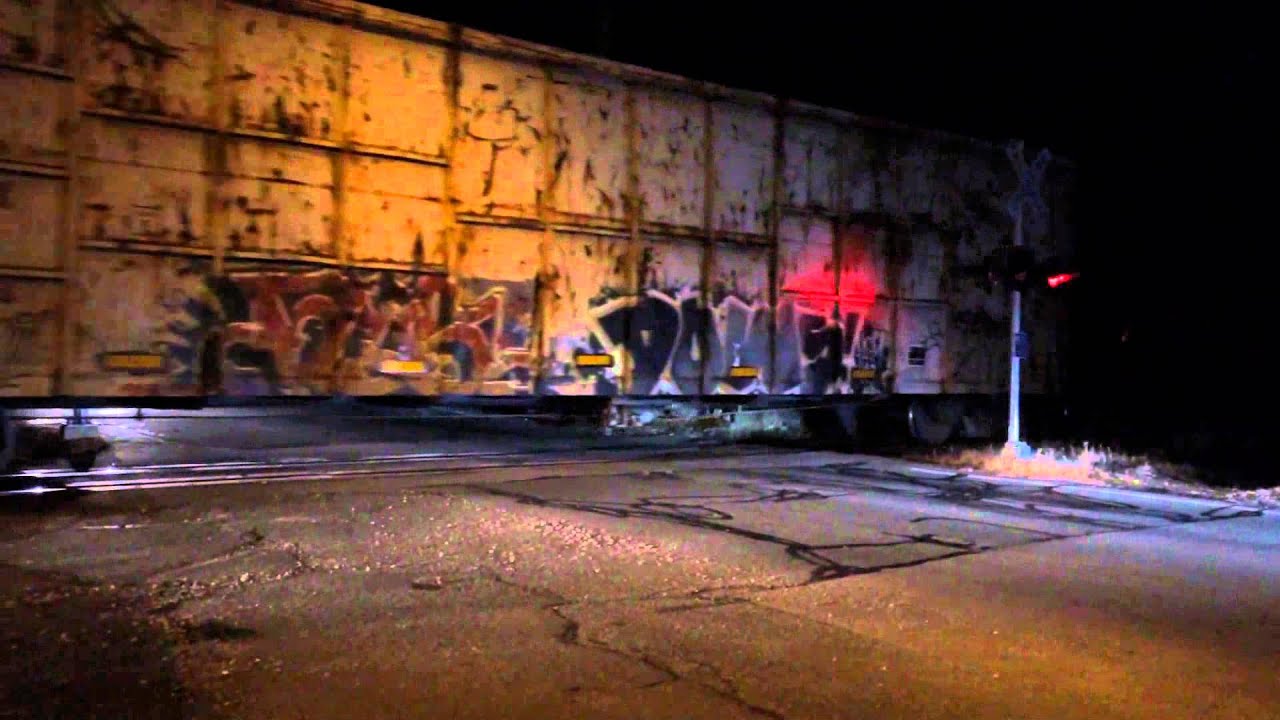 CSX B725 With New Paint Scheme on 6218 in South Walpole MA 11/30/15 ...