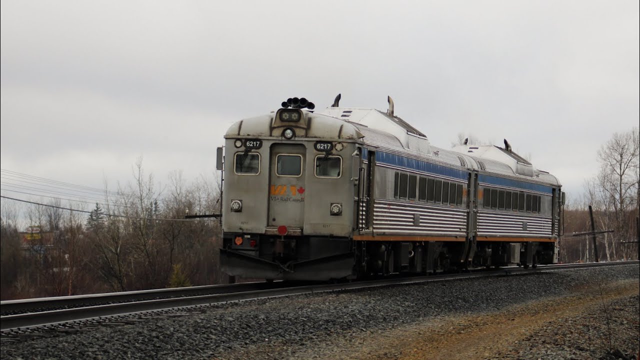 Budd! VIA 185 in Azilda Ontario - YouTube