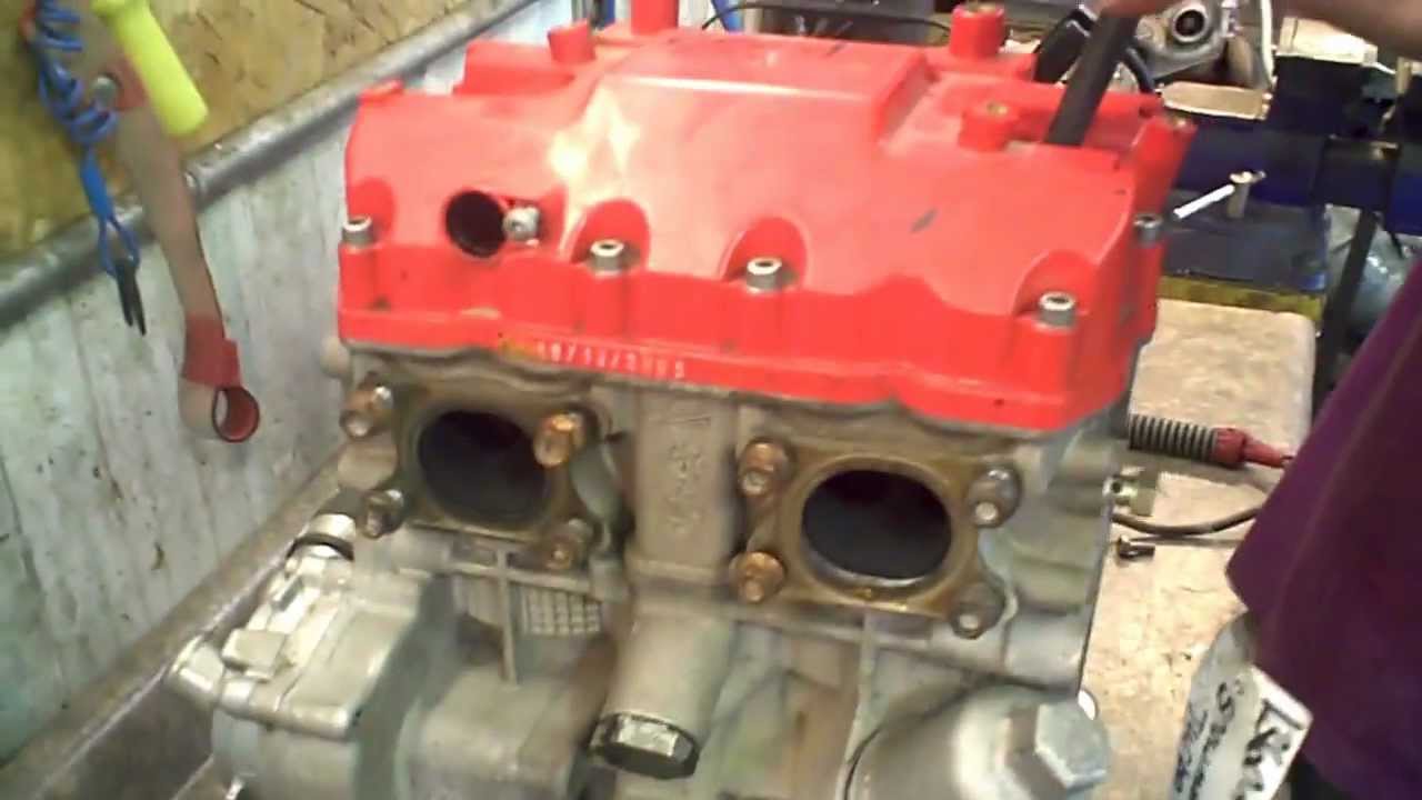 LOT 1360A #2 Polaris Snowmobile FST 750cc Weber 4 Stroke Engine ...