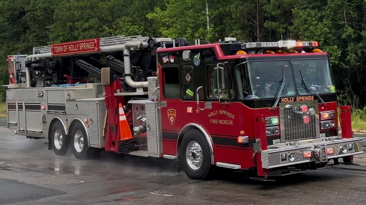 Holly Springs Ladder 255 Responding 7-15-25 - YouTube