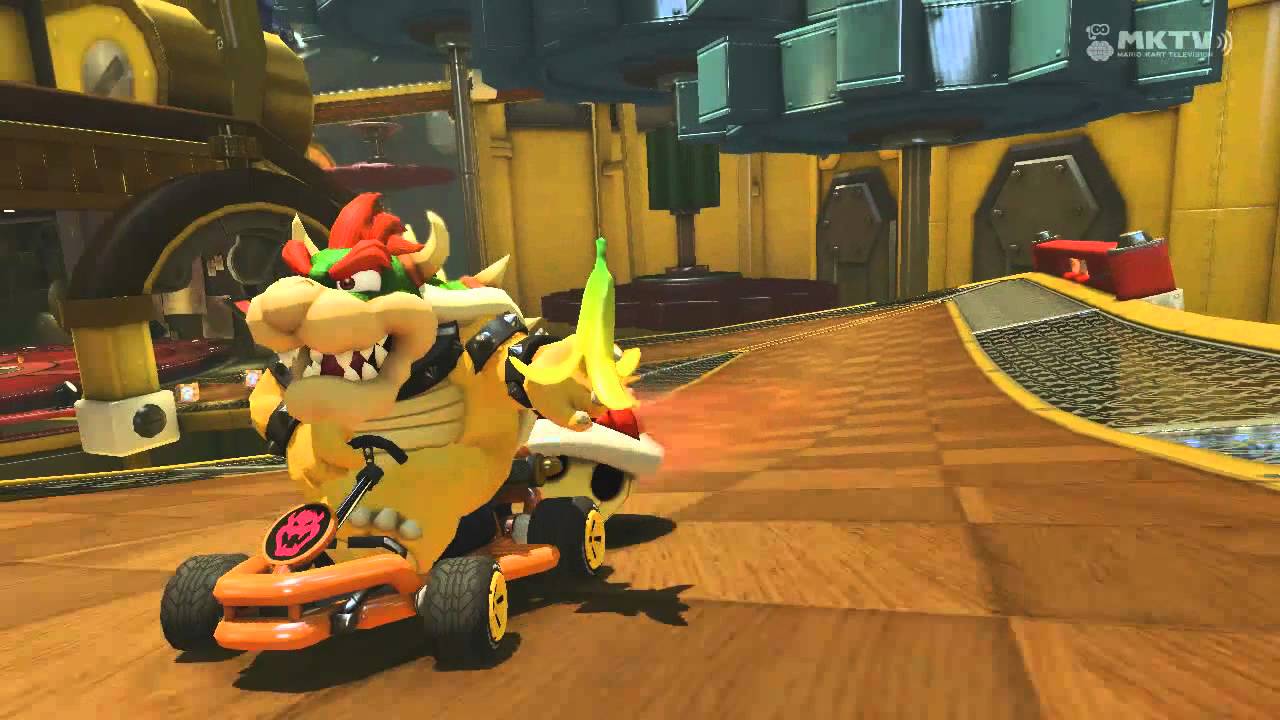 Mario Kart 8 - Two Crazy Eight in the SAME RACE Lucky!!! - YouTube